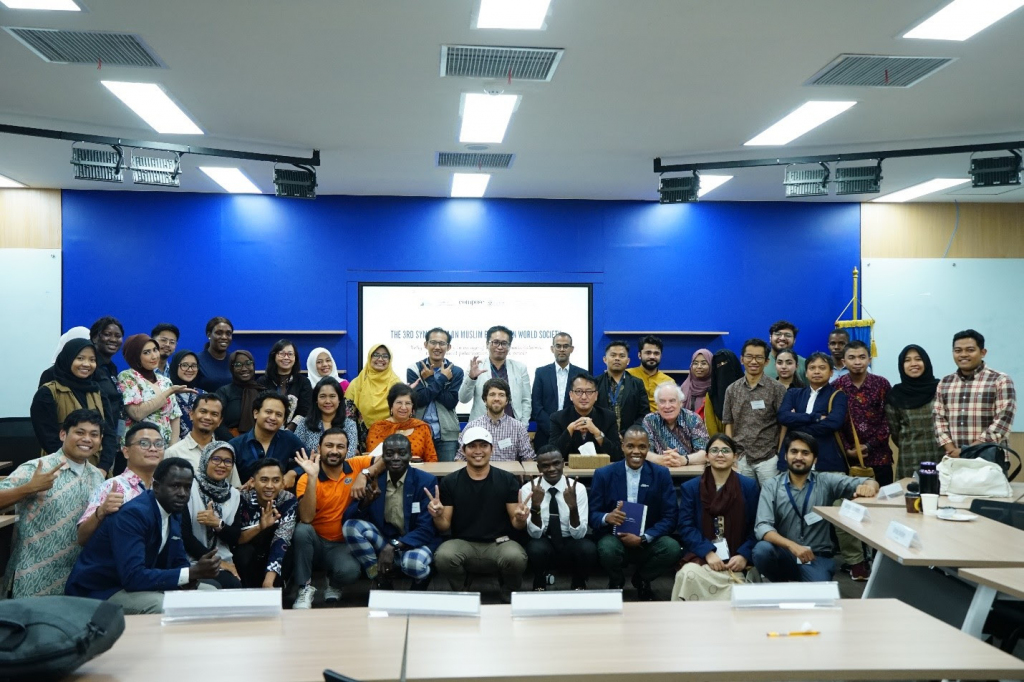 Faculty of Social Sciences - Faculty of Social Sciences UIII